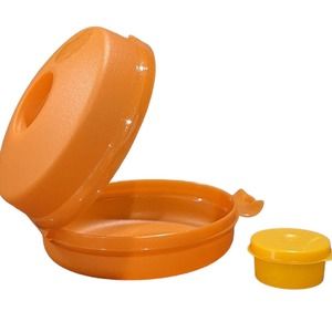 Tupperware | Kitchen | Tupperware Round Sandwich Bagel Mini Salad ...
